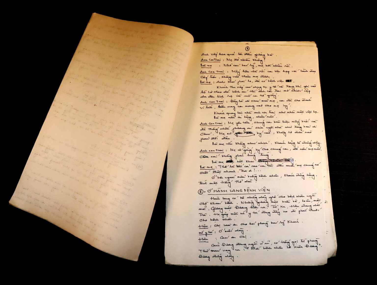 Chiếc va li cùng nhà thơ Nguyễn Quang Thiều băng qua chiến tranh vùng ...